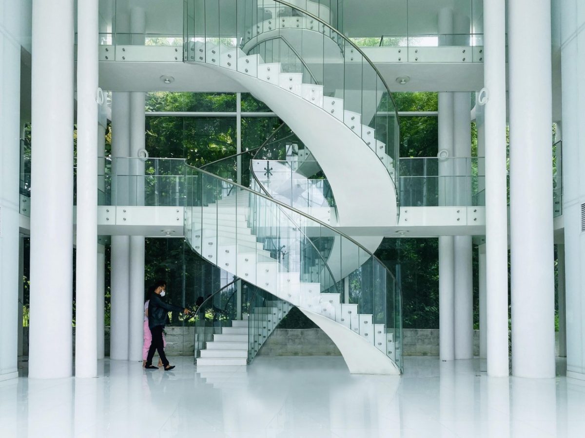 The Crystal Hall in Bangalore is Embedded in the Tradition and ...