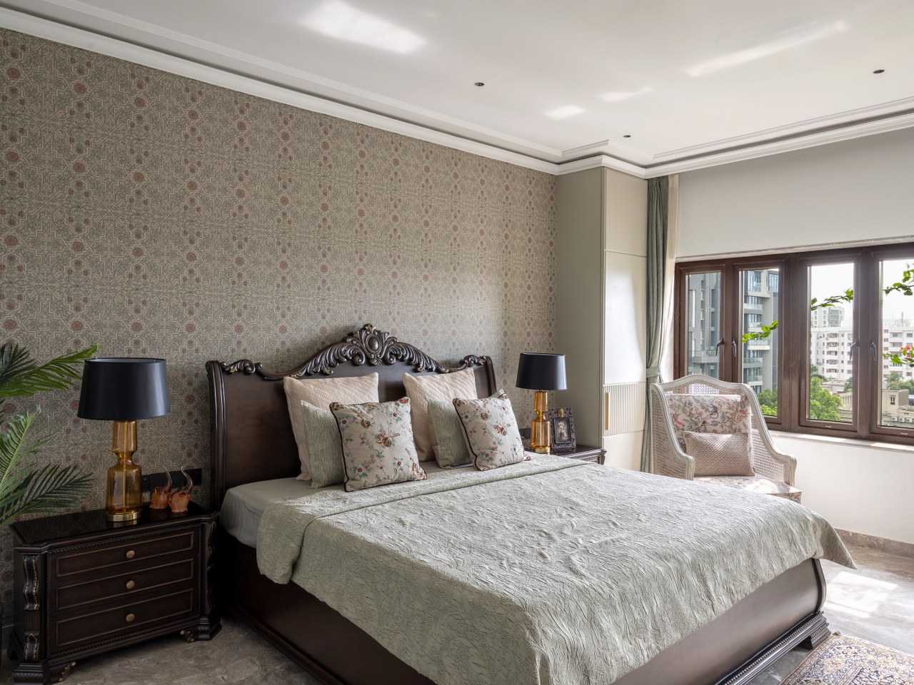 Luxury Classic House Design Merges Classic Grandeur and Contemporary ...