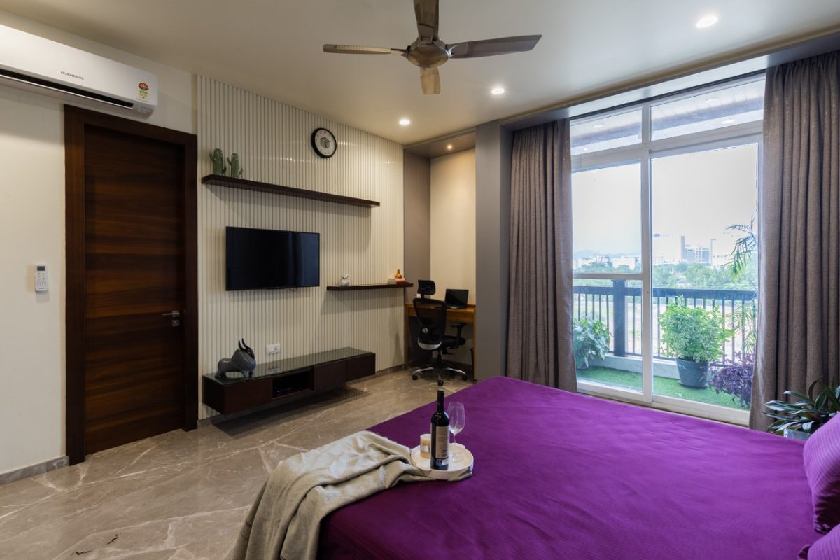 This Ventilated House Seamlessly Blends Indoors With Outdoors ...