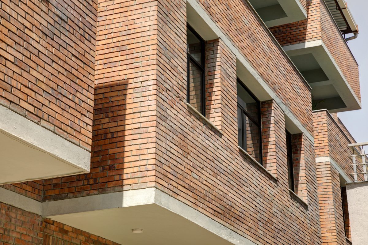 The Brick Design of Studio Chinar Celebrates the Artistic Work of ...