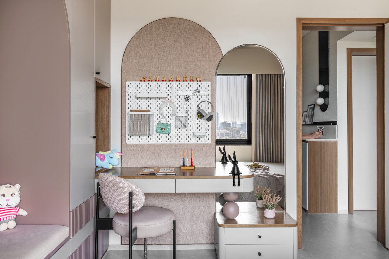 This Modern House Interior Design Tells a Story of Creativity And ...