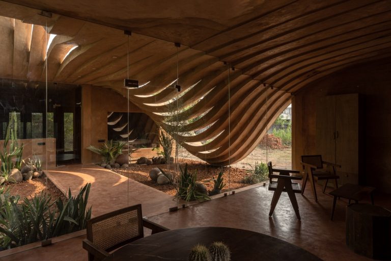 This Modern Mud House is Designed in a Vulnerable Ecosystem | Vy ...
