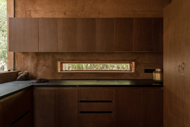 This Modern Mud House is Designed in a Vulnerable Ecosystem | Vy ...
