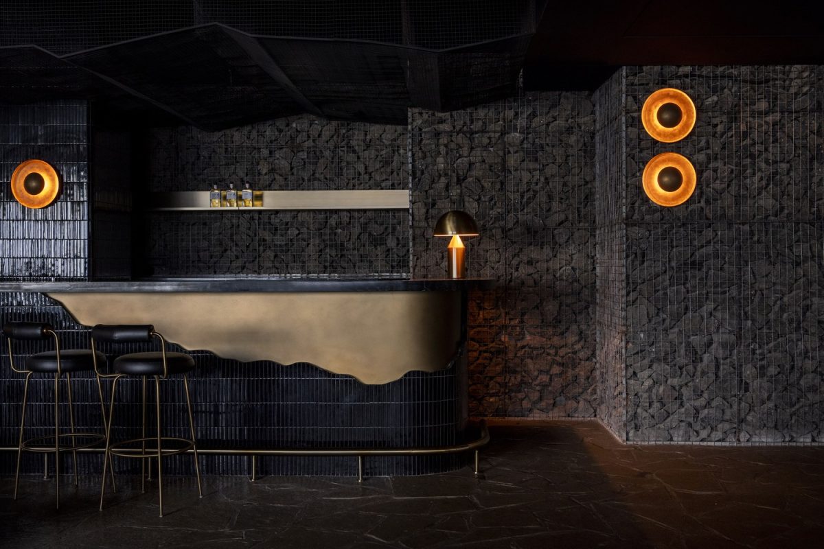 This Bar Restaurant Interior Design Reflects Modern Sophistication ...