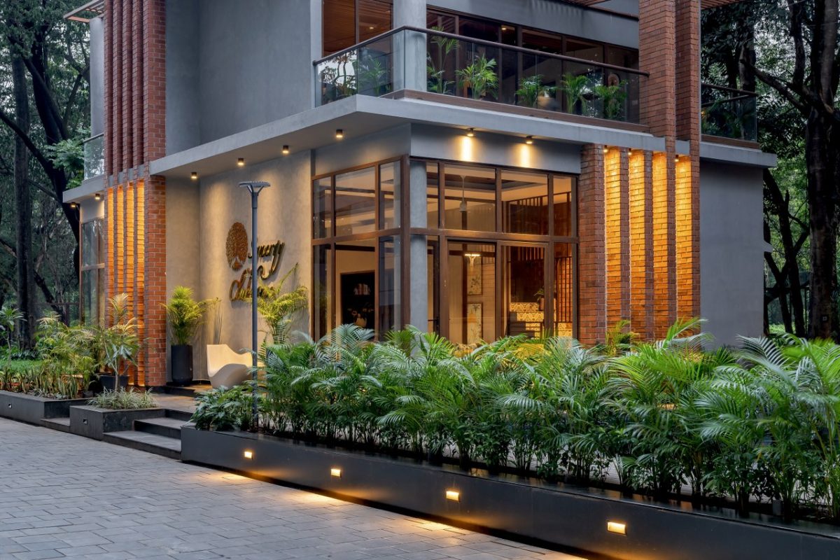 A 2500 Sq. Ft. Clubhouse Design That Deeply Connects To The Earth | The ...
