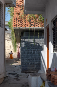 This Courtyard House Design Draws Inspiration From Vernacular ...