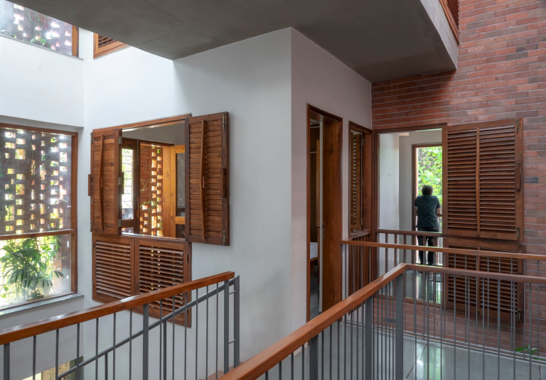 This Courtyard House Design Draws Inspiration From Vernacular ...