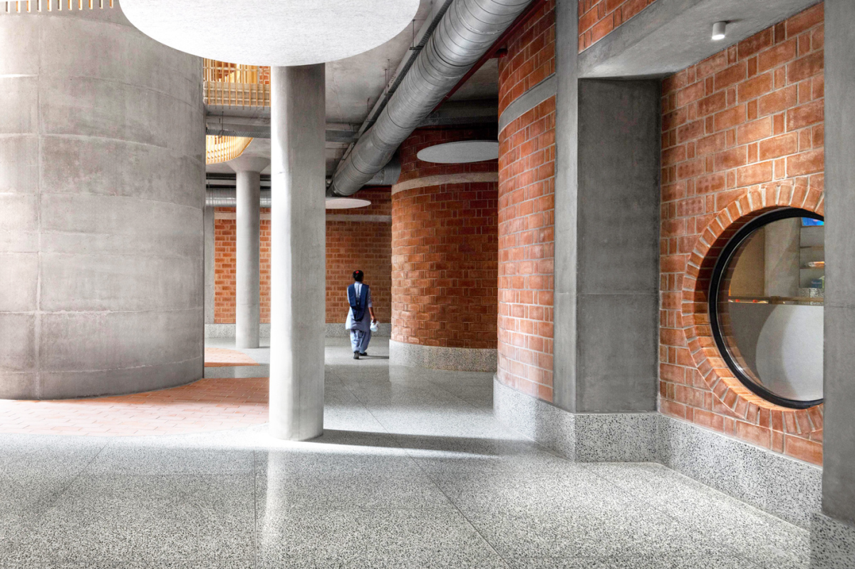 The Curved Walls Weaves a Secure Educational Space of 'Cocoon' | Vir ...