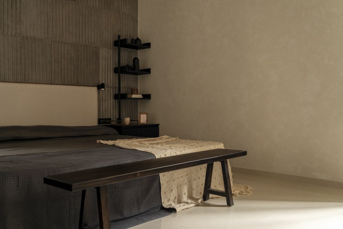 The Japandi Interior Design of This Adobe Brings In Natural Light | Kru ...