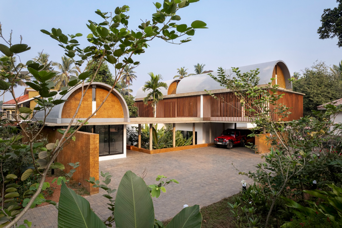 A Kerala Modern House Design Featuring Climate-Responsive Strategies ...