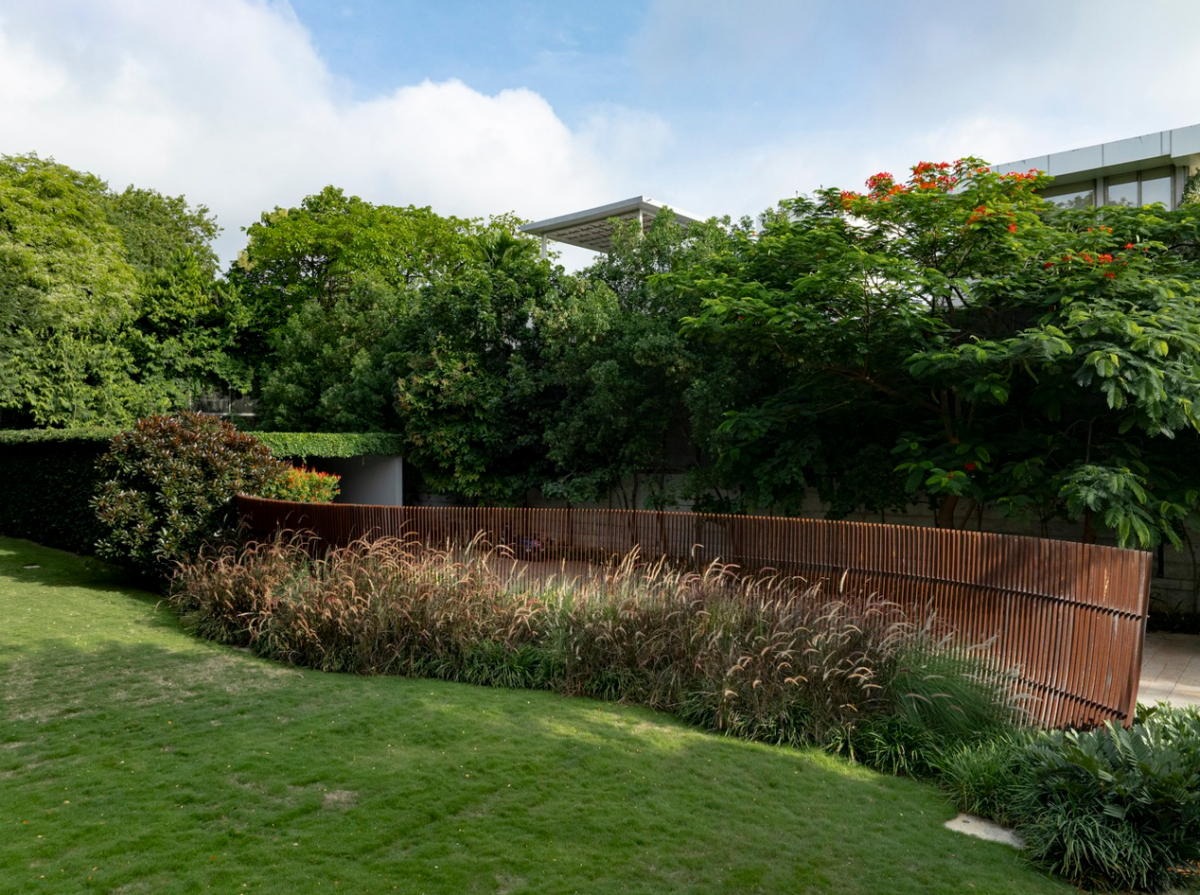 This Landscape House Transcends Geographical Boundaries | Kiasma Studio ...