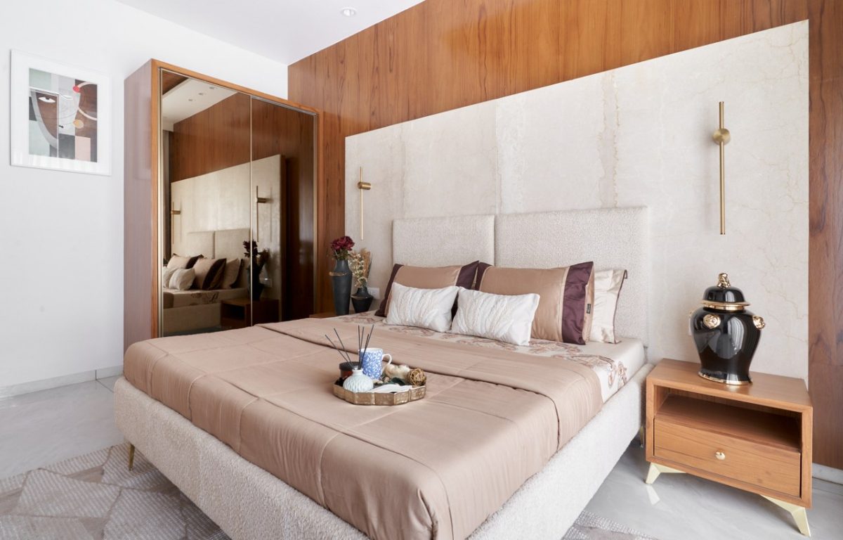 This Luxury House Interior Proves Subtle Tones Radiate Elegance ...