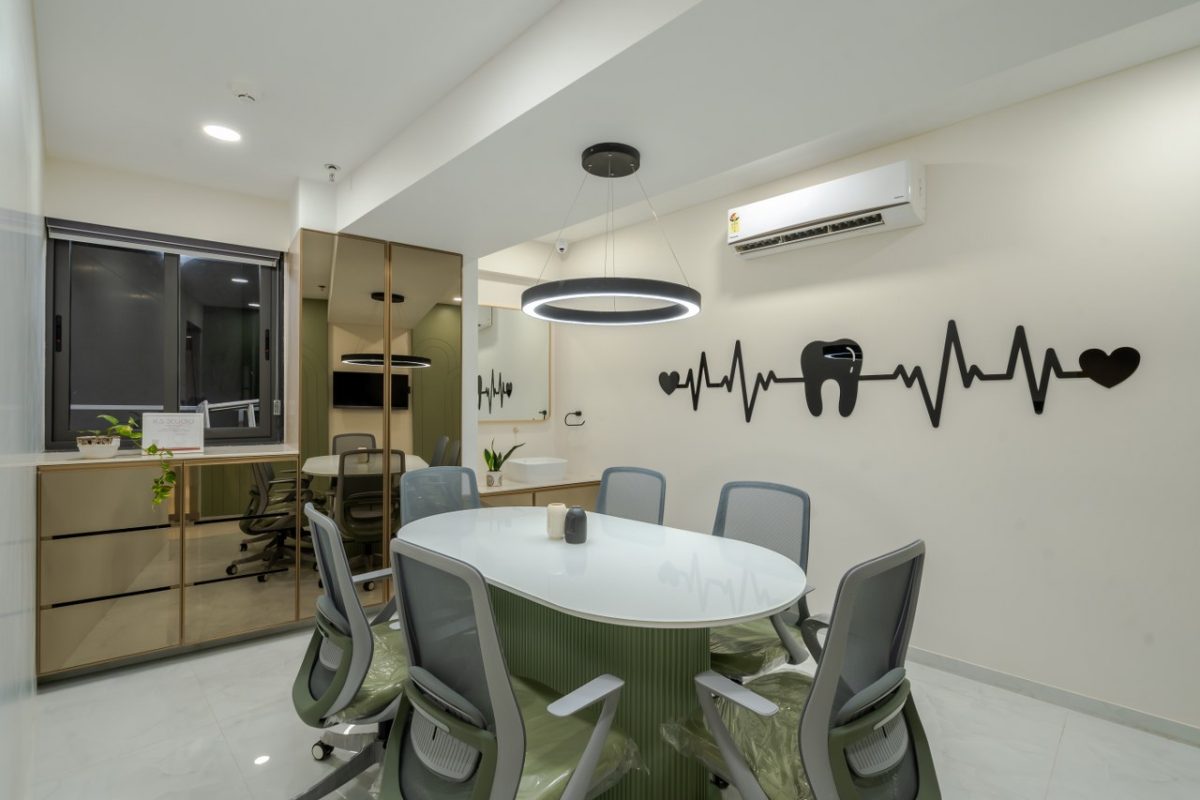 This Modern Dental Clinic Blends Aesthetics with Medical Standards | K ...