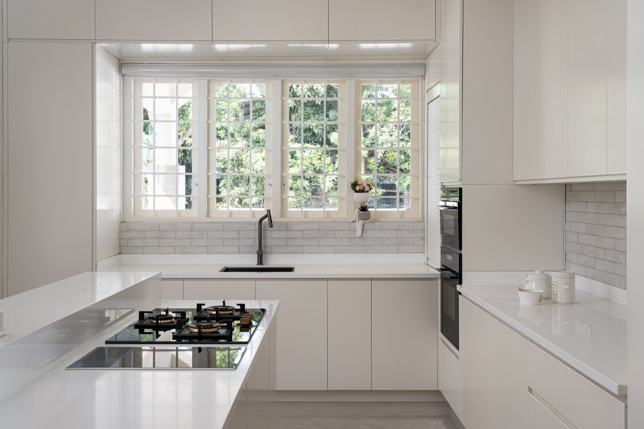 This Modern Minimal House Fosters a Sense of Calmness and Harmony ...