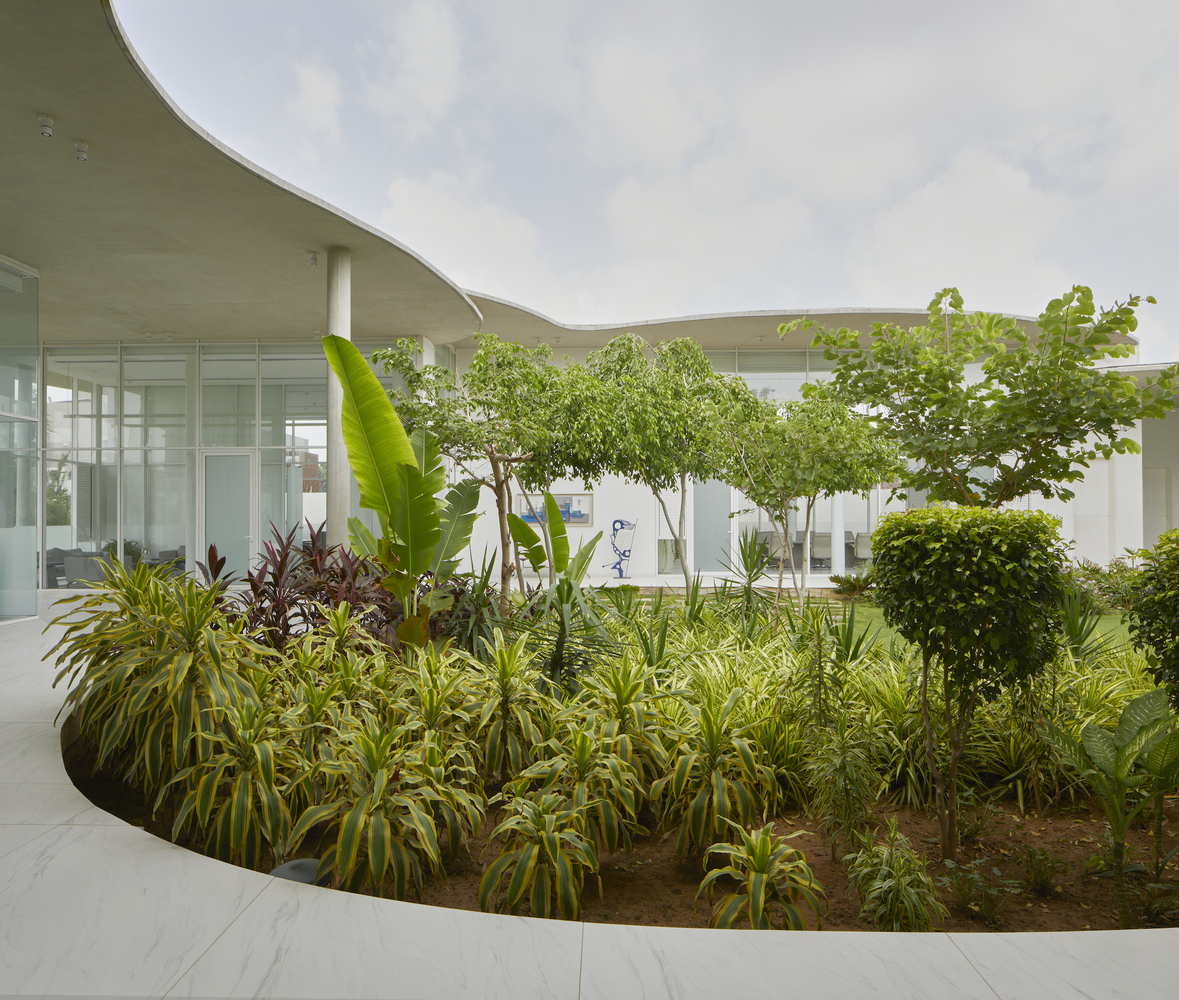 A Office Design Building That Redefines Workspaces | Hiren Patel Architects