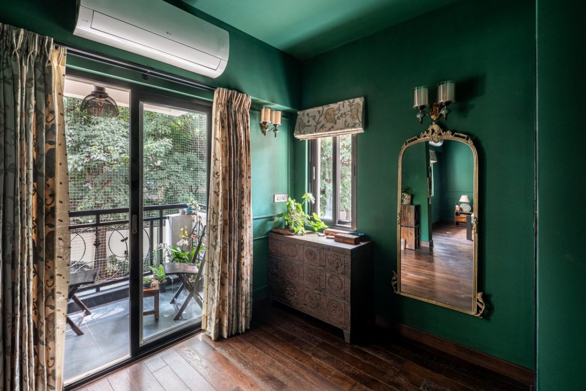 This Rustic Interior Style Apartment Reimagines As A Tranquil Retreat ...