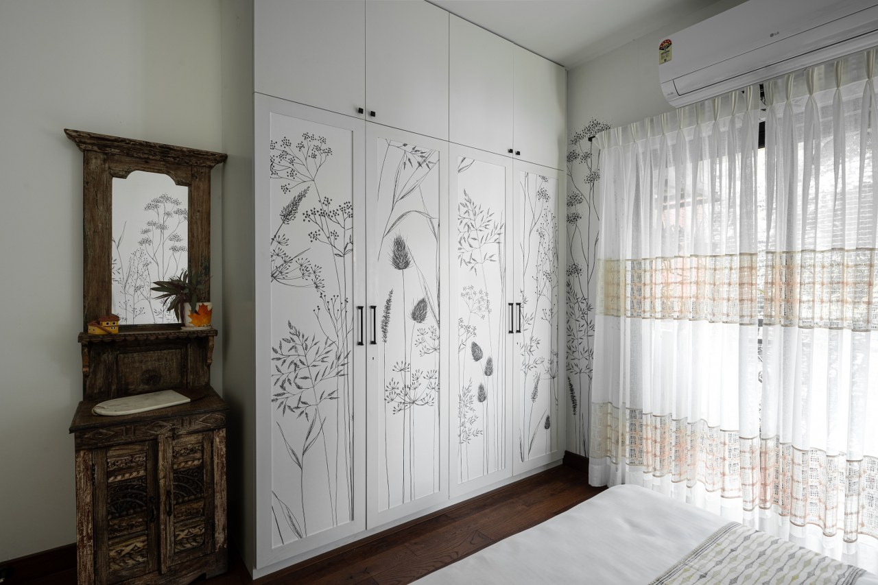 This Rustic Interior Style Apartment Reimagines As A Tranquil Retreat ...