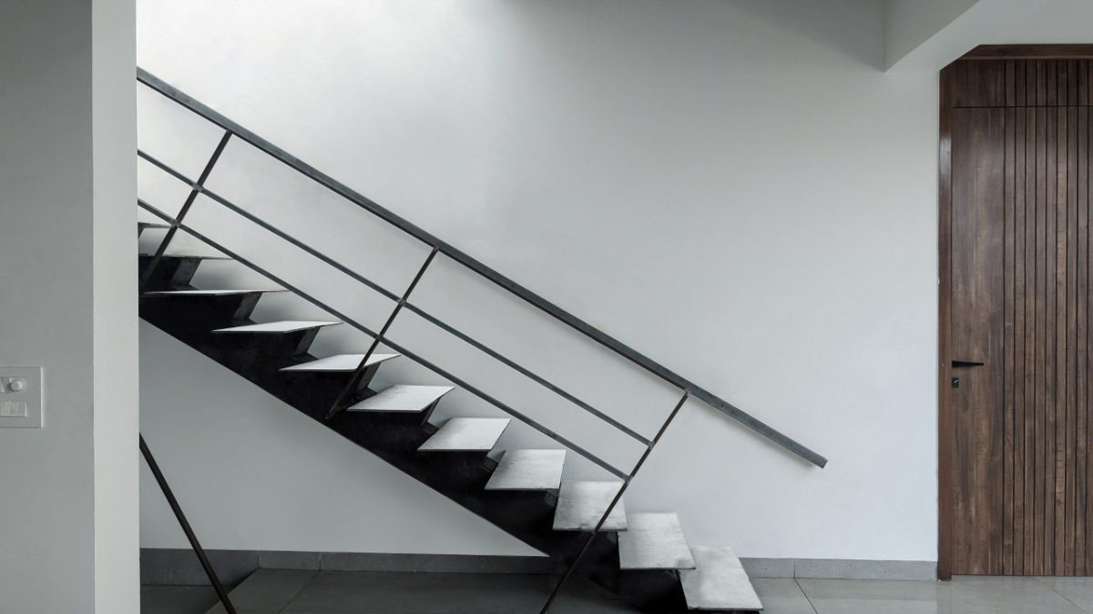 This Simple Contemporary House Emphasizes Minimalist Living | Bread ...