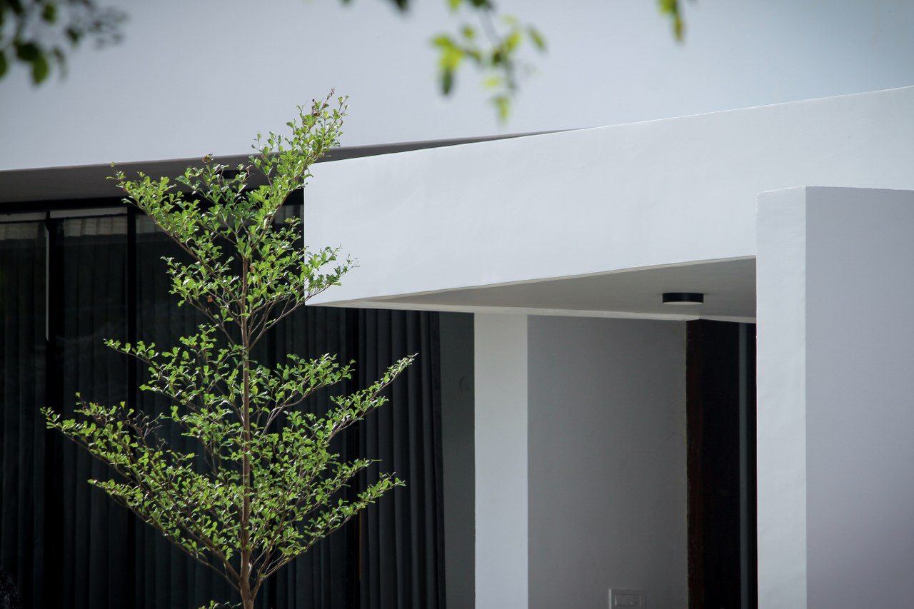 This Simple Contemporary House Emphasizes Minimalist Living | Bread ...