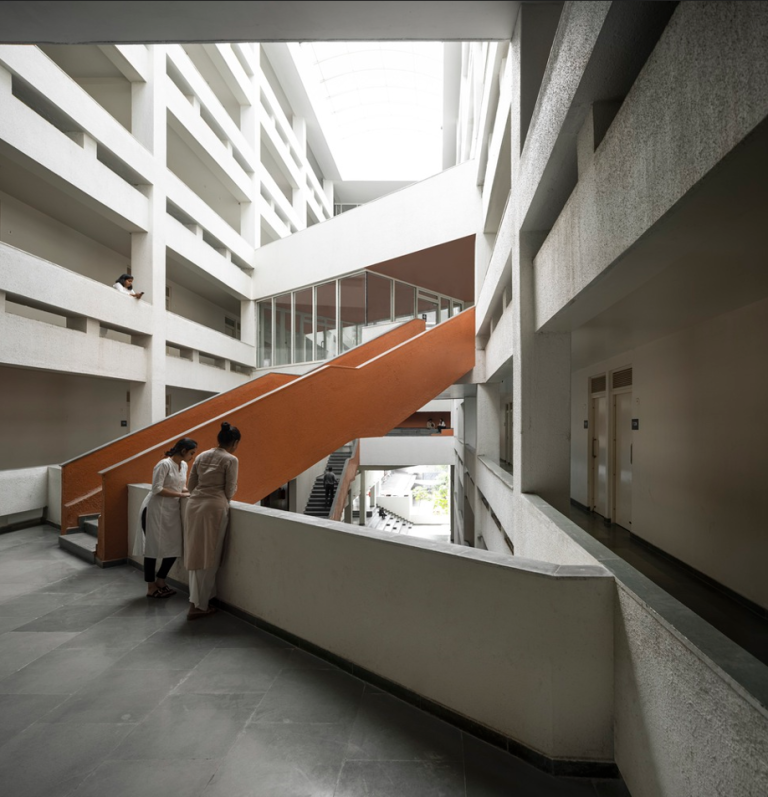 This Student Housing Redefines Traditional Dormitory Typology | MO-OF