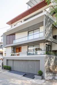 A Vastu Home Design That Blends Tradition & Elegant Minimalism | Pavan ...