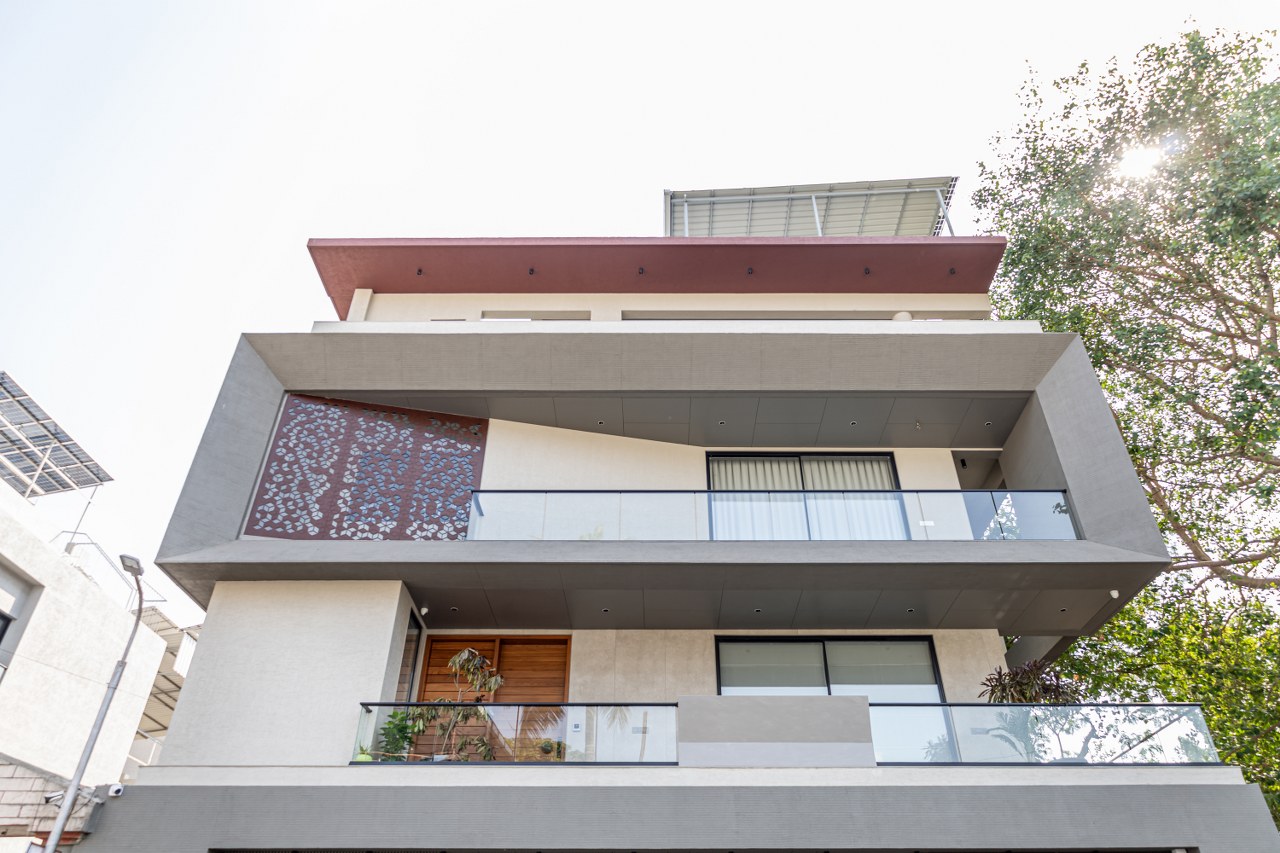 A Vastu Home Design That Blends Tradition & Elegant Minimalism | Pavan ...