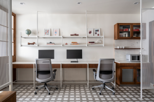 The Wooden Interior Design Prioritizes Clarity Over Complexity ...