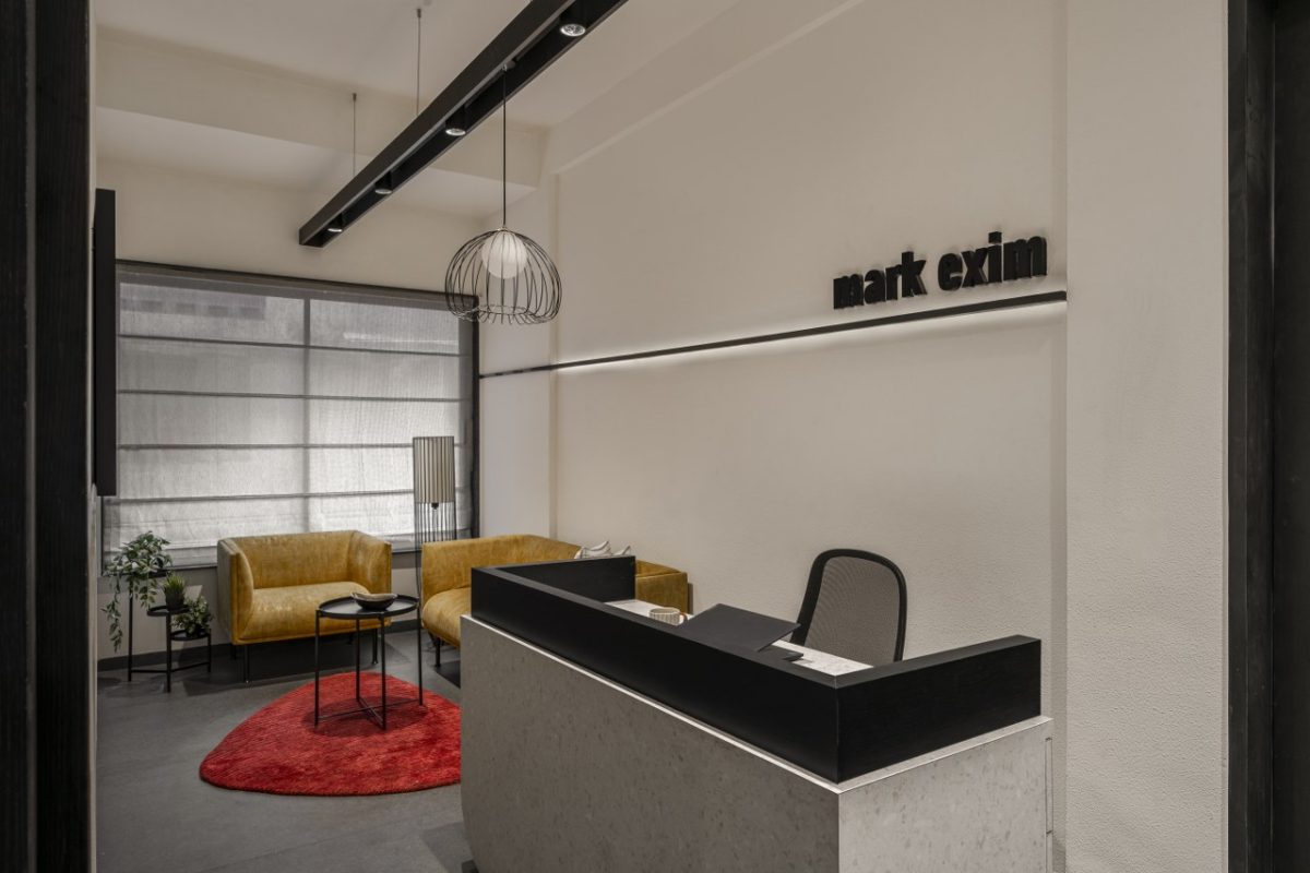 Interior Design Of Office Space Blends Operations With An Immersive ...