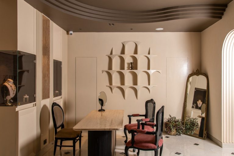 This Jewellery Store Design Is A Fusion of Timeless Design and Emotion ...
