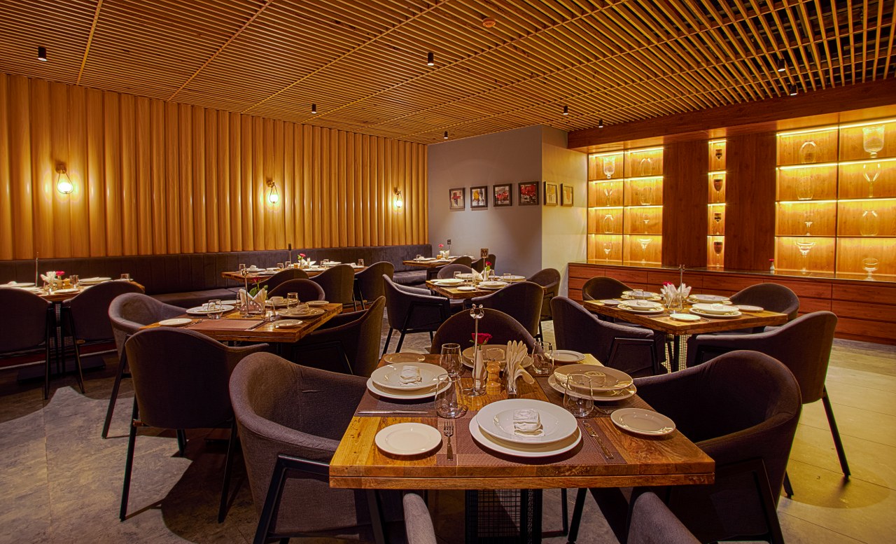 This Contemporary Restaurant Design Elevates Your Dining Experience ...