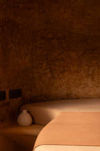 This Earthen Architecture Embraces Surrounding Verdant Landscape ...