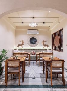 This Interior Design For Restaurant Feels Like 'Home' | Adhbhut Vilakshan