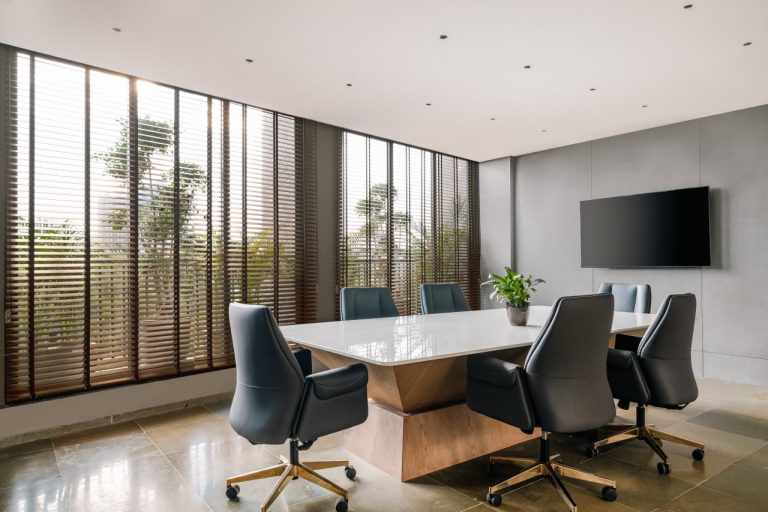 This Luxury Modern Office Design Encourages Seamless Collaboration ...
