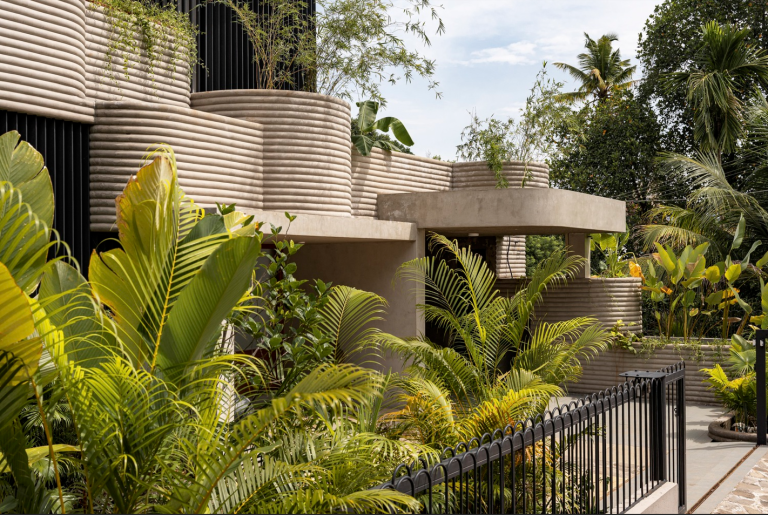 Pavilions In This Modern Tropical Home Creates Cohesive Whole | TAB ...