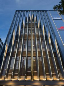 The Parametric Facade Redefines The Landscape Of Urban Commercial ...