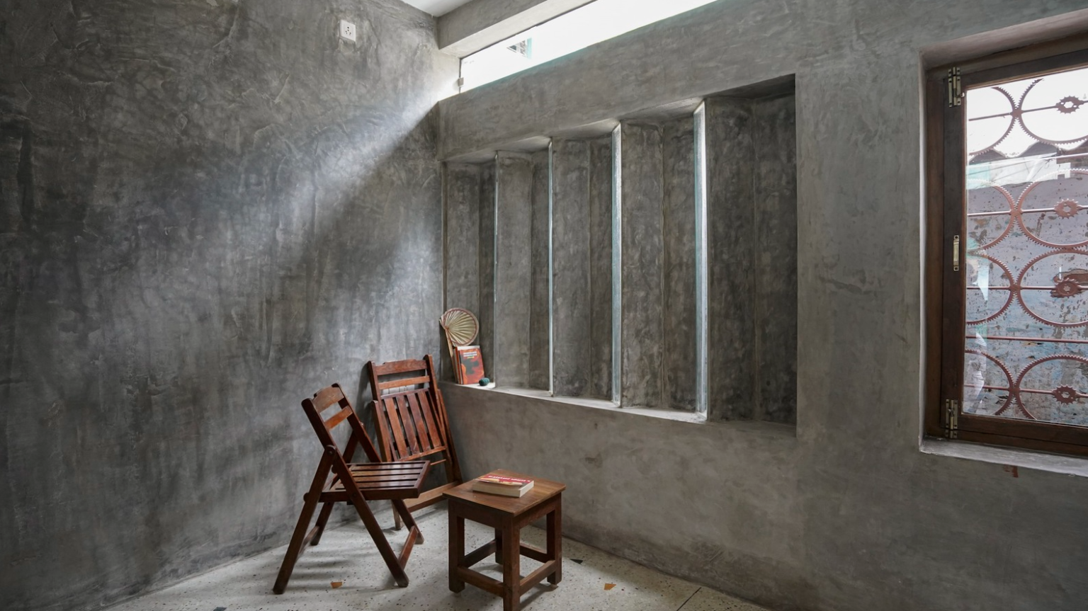 This 300 Sq. Ft. House Designed for Maximum Space and Comfort | HnP ...