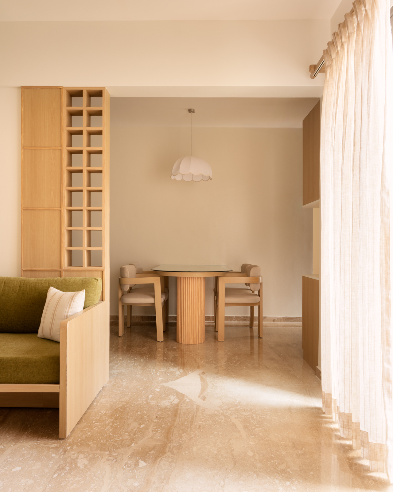 This Japandi Interior Home Reflects the Perfect Blend of Warmth and ...