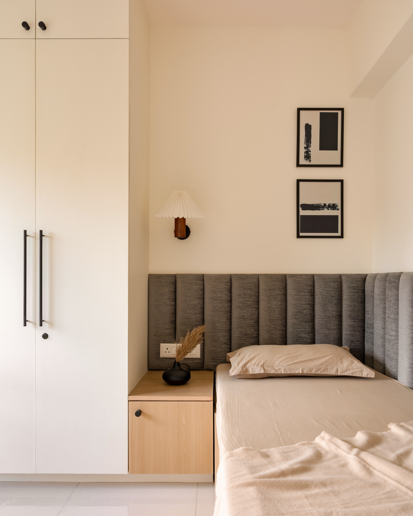 This Japandi Interior Home Reflects the Perfect Blend of Warmth and ...