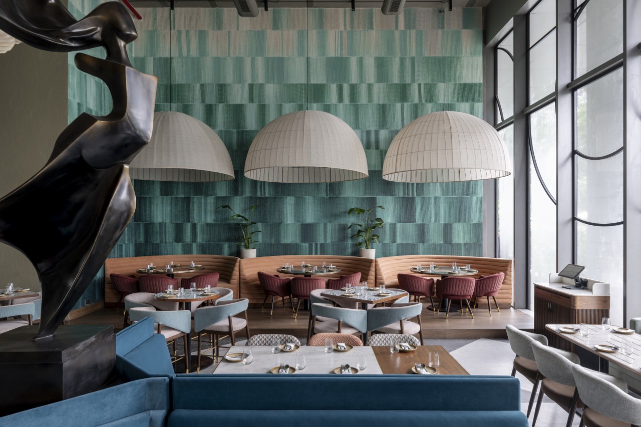 Canto's Bar & Restaurant Interior Design Exudes Contemporary Luxury ...