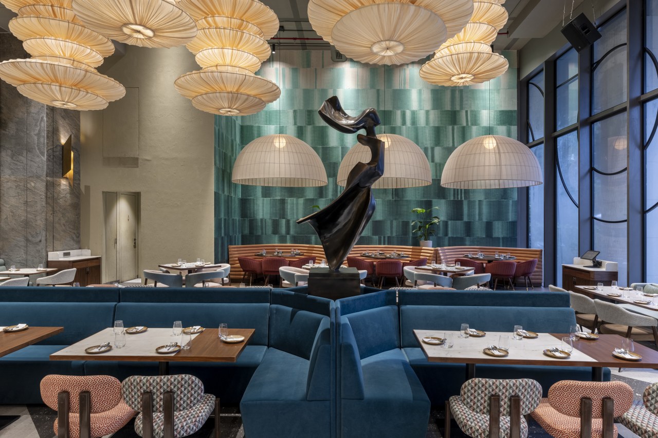 Canto's Bar & Restaurant Interior Design Exudes Contemporary Luxury ...