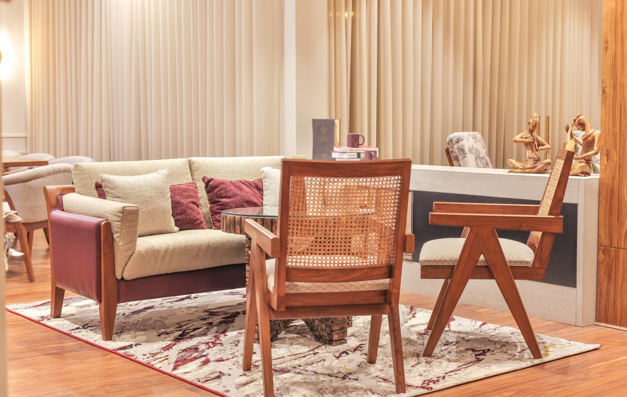 The Interior Of This British Colonial Design Meets Contemporary ...