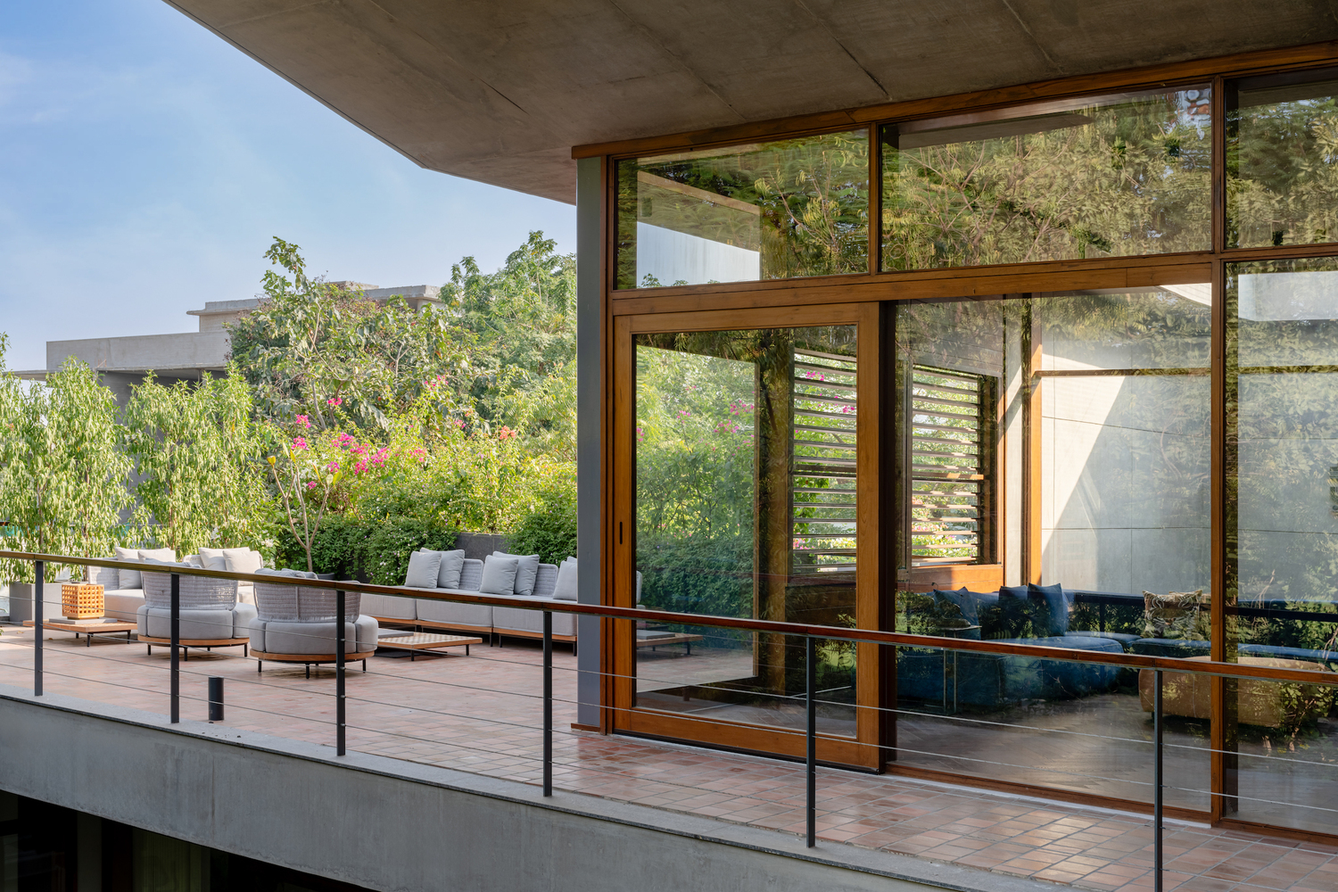 This Contemporary Indian House Design Enhances Connectivity Through ...