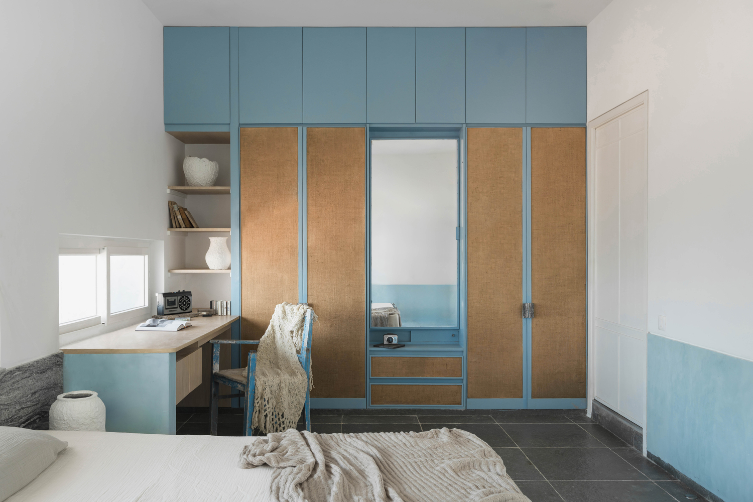 This Country House Design Is A Retrofit Extension To A 30-year-old ...