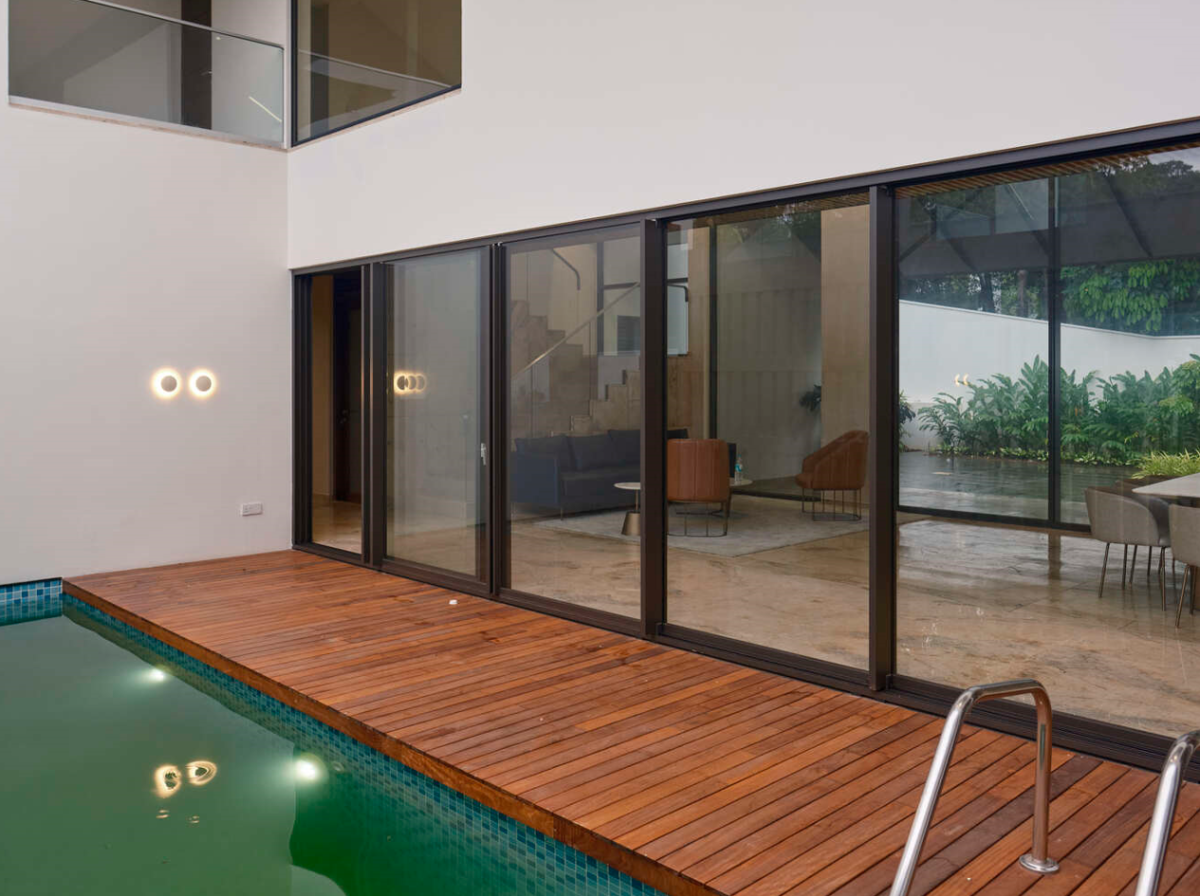 This Elevated House Design Embraces The Natural Contours of ...