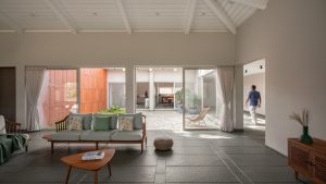 This Farm House Design Blends With Its Surrounding Environment | PCA ...