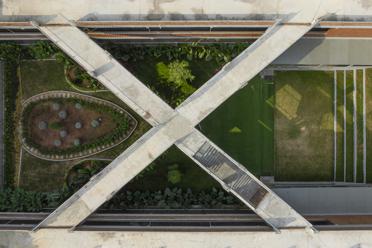 This School Design Fosters Community and Innovation In Education ...