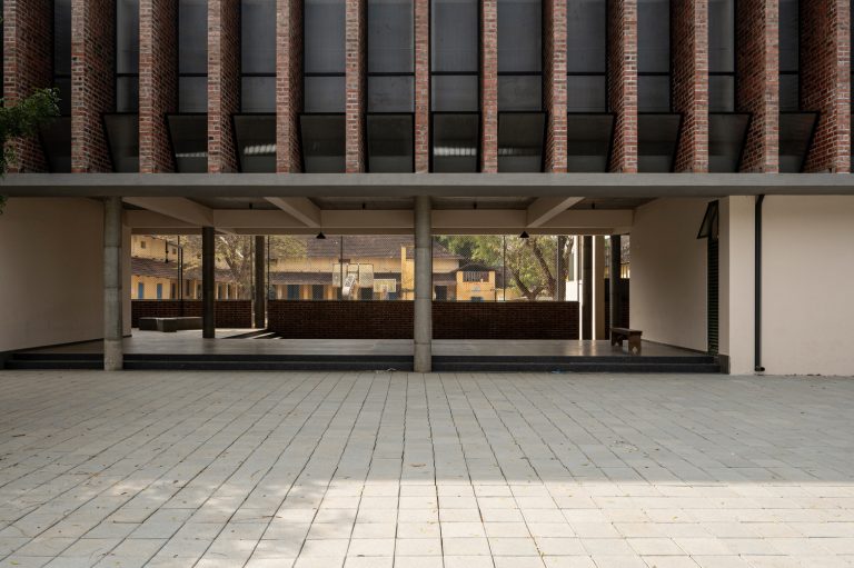 Heritage Design Blends with Native Architecture in This Rural School ...