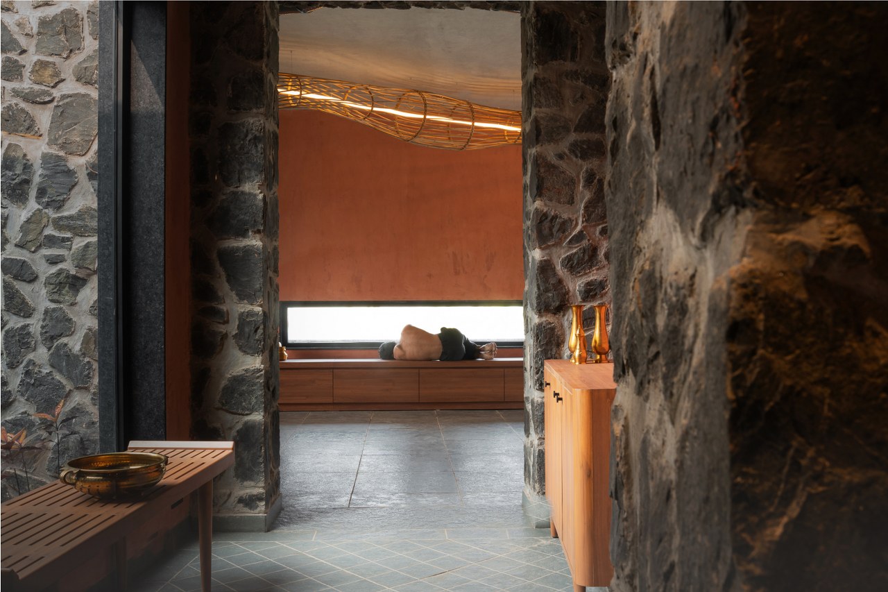 Organic Modern Style Defines This Serene Retreat for a Post-Pandemic ...
