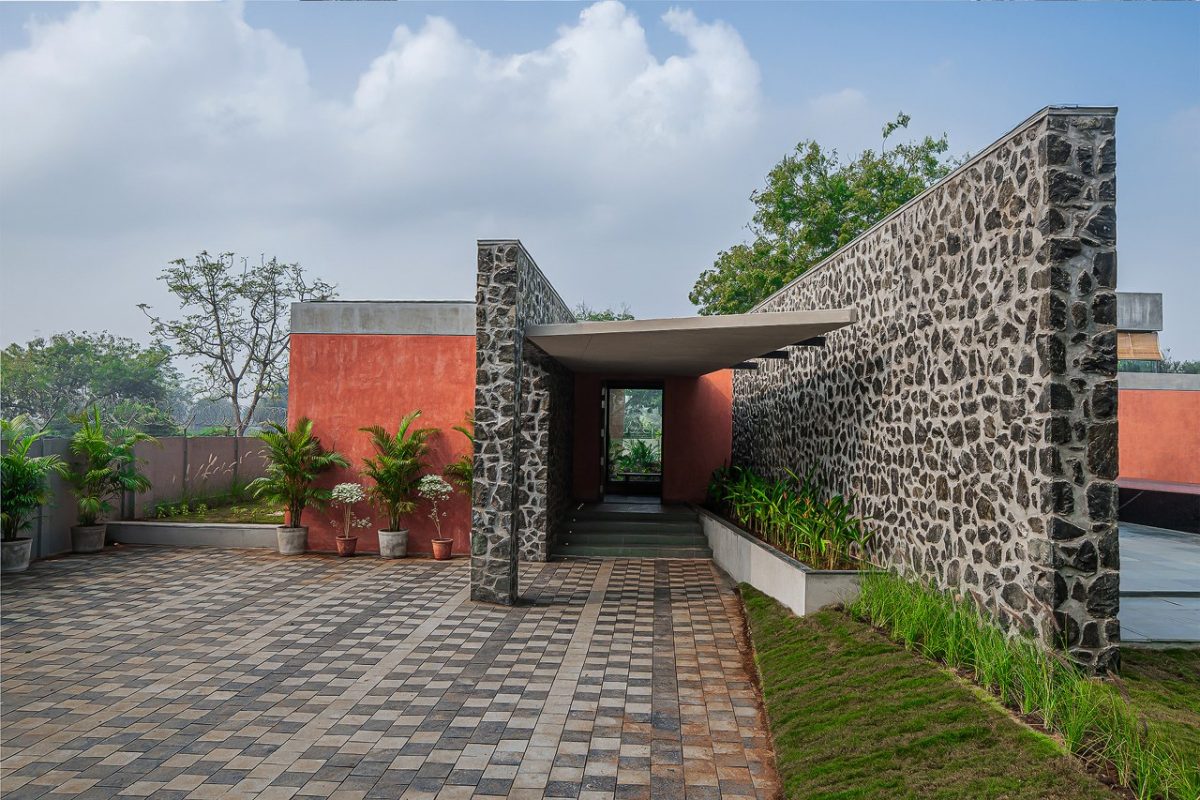 Organic Modern Style Defines This Serene Retreat for a Post-Pandemic ...