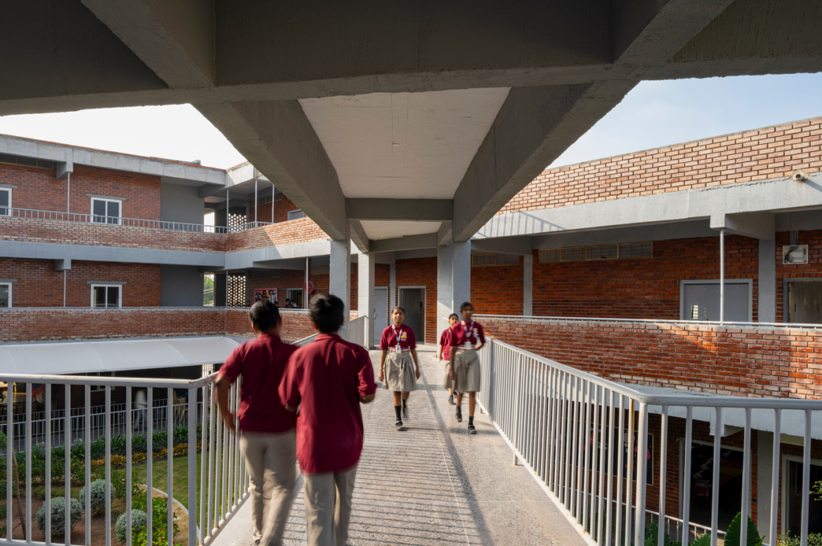 This School Design Fosters Community and Innovation In Education ...